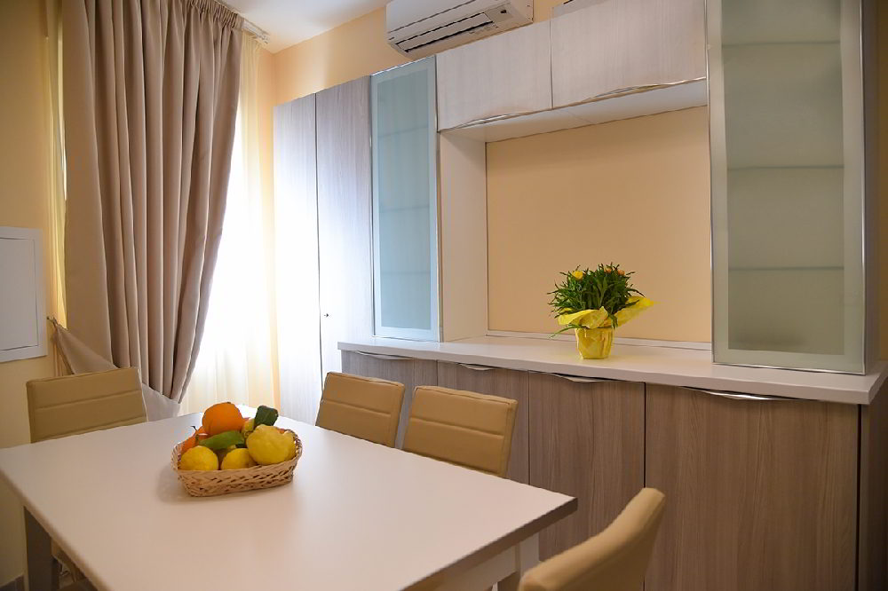 Shared Kitchen | English Inn